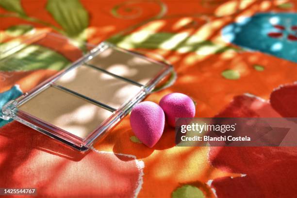 Pink Blush Powder Photos And Premium High Res Pictures Getty Images