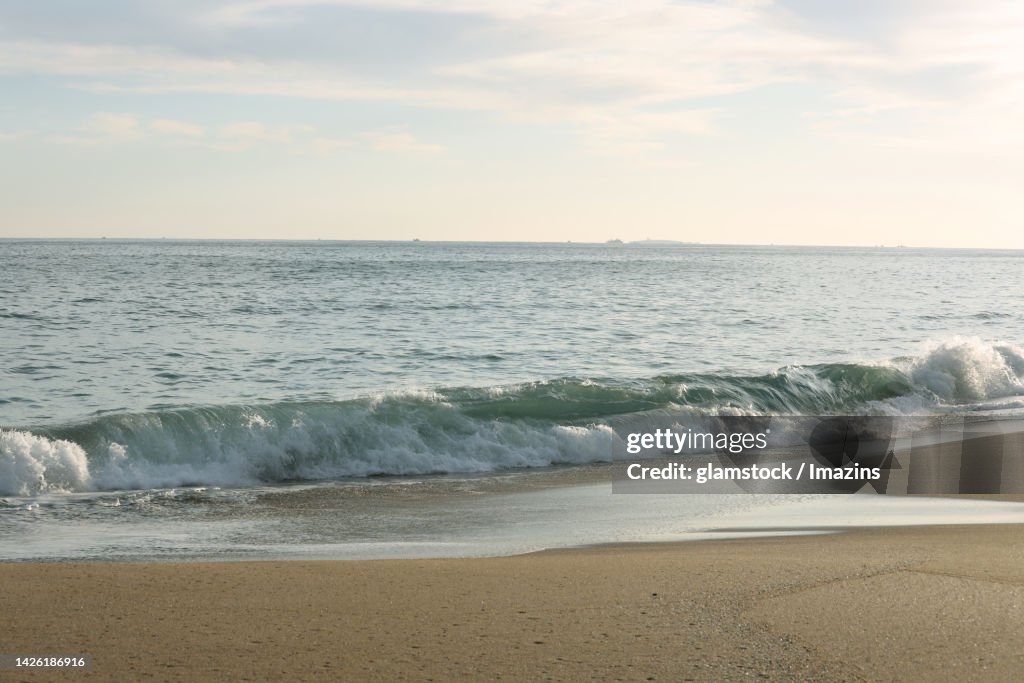 Korea Jeju Island Jungmun Beach Sea Waves Sandy Beach Daytime Sky No People Foto De Stock
