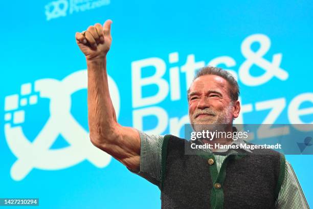 Governors Arnold Schwarzenegger Photos And Premium High Res Pictures