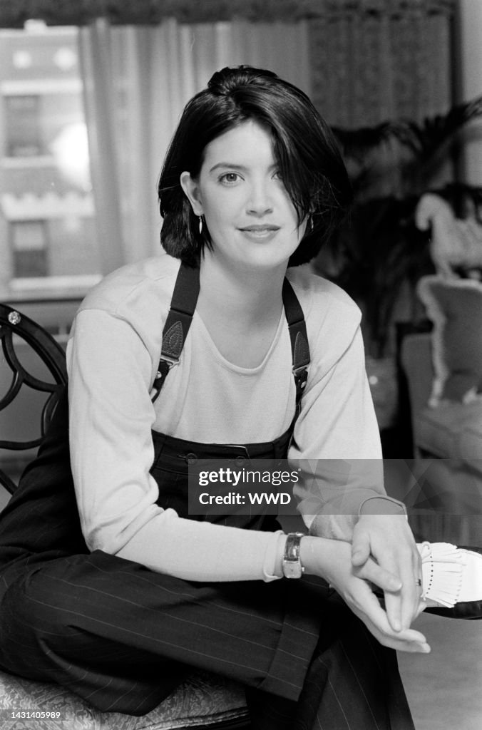 Phoebe Cates Poses For Portraits In July Of 1994 News Photo Getty Images