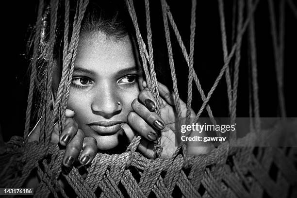 Shy Indian Girl Fotografías E Imágenes De Stock Getty Images