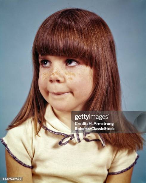 Long Nose Hair Photos And Premium High Res Pictures Getty Images