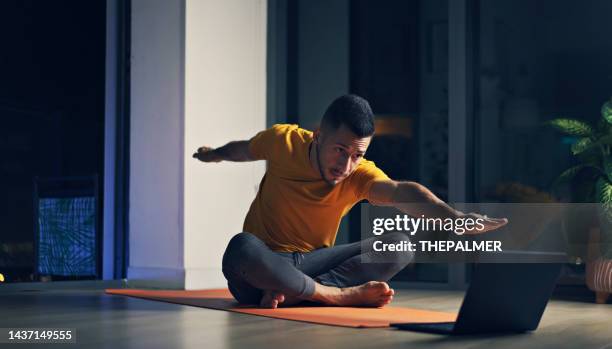 Correct Posture For Men Photos And Premium High Res Pictures Getty Images