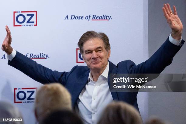 7 611 Mehmet Oz Photos And High Res Pictures Getty Images
