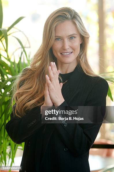 Israeli Model Bar Refaeli Becomes The New Xti Ambassador At Ginkgo