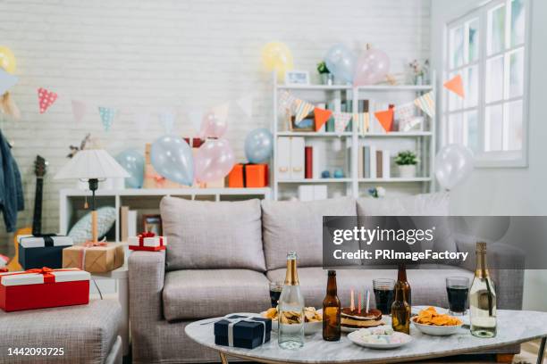 10 Essential Tips for Planning a Private Party at Home