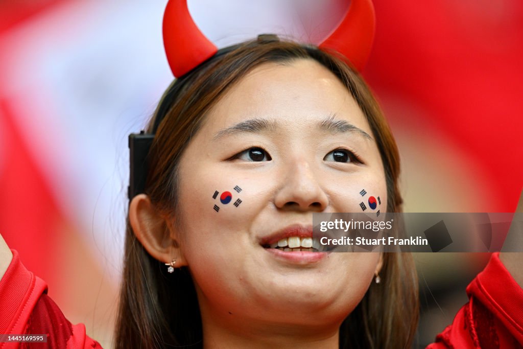 Korea Republic Fans Show Their Support The Fifa World Cup Qatar 2022