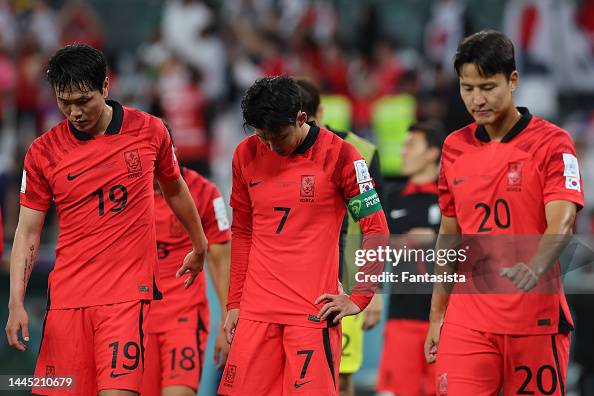 Kim Young Gwon Son Heung Min And Kwon Kyung Won Of South Korea React News Photo Getty Images