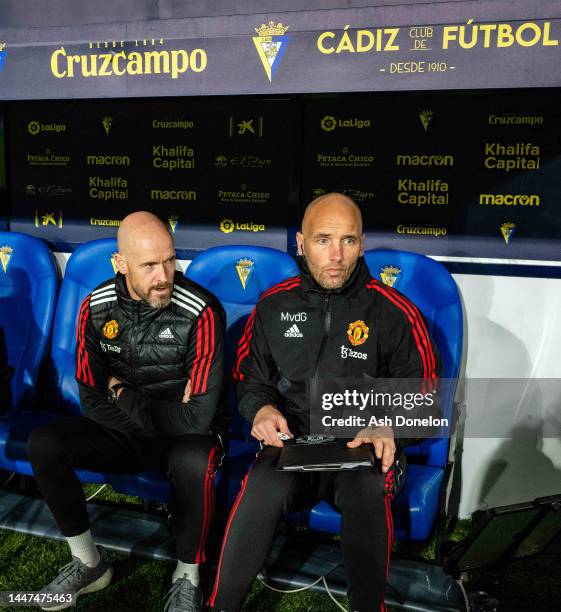 Manchester United Dug Out Photos And Premium High Res Pictures Getty