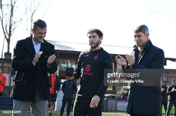 Paolo Maldini Ac Milan Photos And Premium High Res Pictures Getty Images