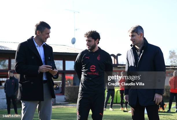 Paolo Maldini Ac Milan Photos And Premium High Res Pictures Getty Images