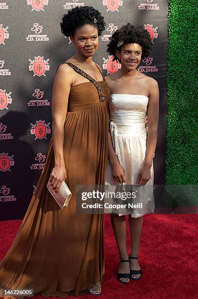 Kimberly Elise Daughters Photos And Premium High Res Pictures Getty