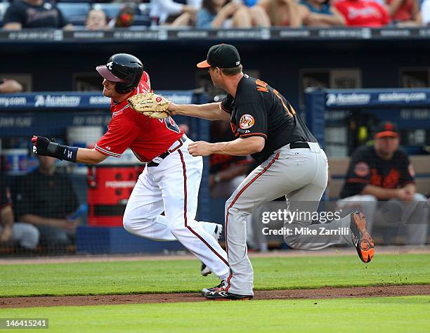 Atlanta Braves Matt Diaz Photos And Premium High Res Pictures Getty