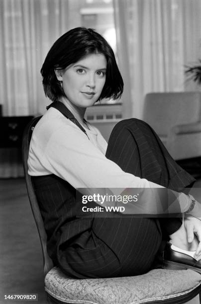 Phoebe Cates 1990 Photos Et Images De Collection Getty Images