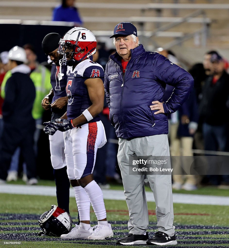 Houston Roughnecks head coach Wade Phillips at TDECU Stadium before ... Houston Roughnecks head coach Wade Phillips at TDECU Stadium before ...