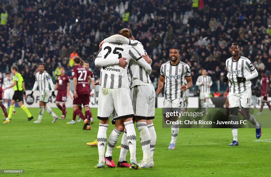 Adrien Rabiot Of Juventus Celebrates With Teammates After Scoring His