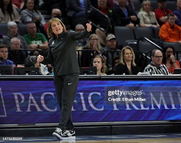 Head Coach Kamie Ethridge Of The Washington State Cougars Yells To