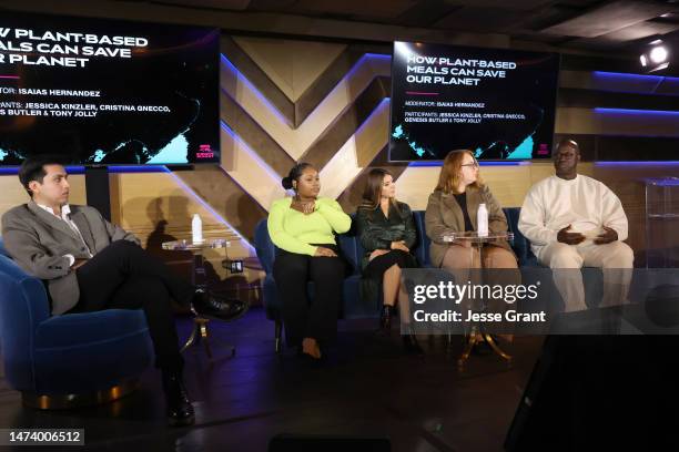 Ema Hernandez Photos and Premium High Res Pictures - Getty Images Ema Hernandez Photos and Premium High Res Pictures - Getty Images