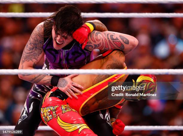 Dominik Mysterio Photos and Premium High Res Pictures - Getty Images Dominik Mysterio Photos and Premium High Res Pictures - Getty Images