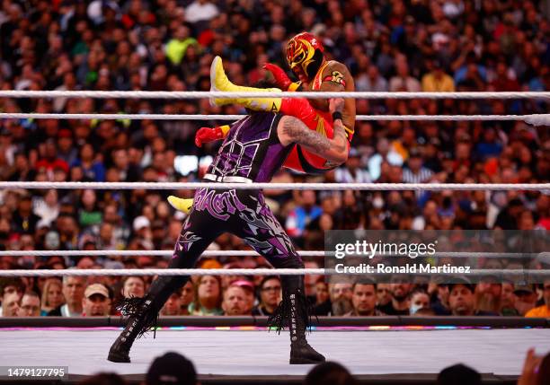 Dominik Mysterio Photos and Premium High Res Pictures - Getty Images Dominik Mysterio Photos and Premium High Res Pictures - Getty Images
