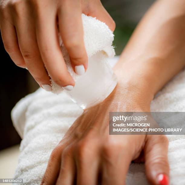 Ice Massage Photos And Premium High Res Pictures Getty Images