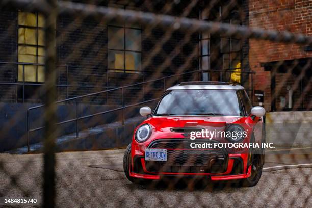 2023 MINI COOPER JCW on downtown parking lot 이미지 (1484815740) - 게티이미지뱅크