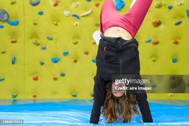 Female Belly Button Play Photos And Premium High Res Pictures Getty Images