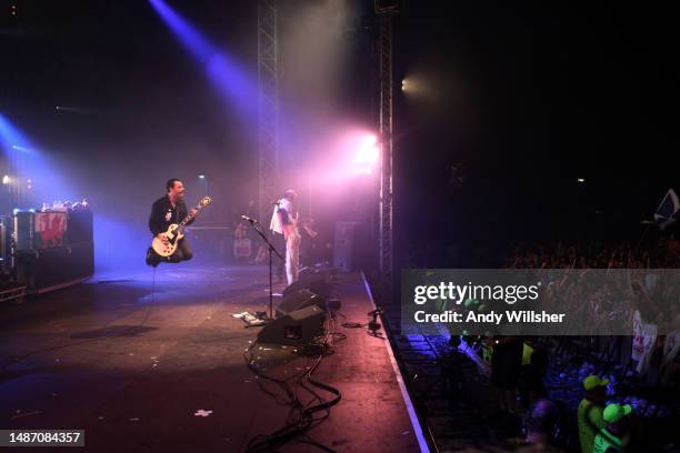 Manic Street Preachers Band Photos And Premium High Res Pictures Getty Images
