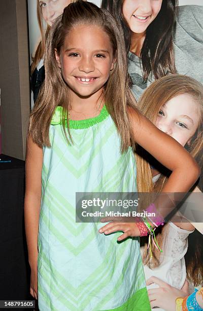 Mackenzie Ziegler 2012 Photos And Premium High Res Pictures Getty Images