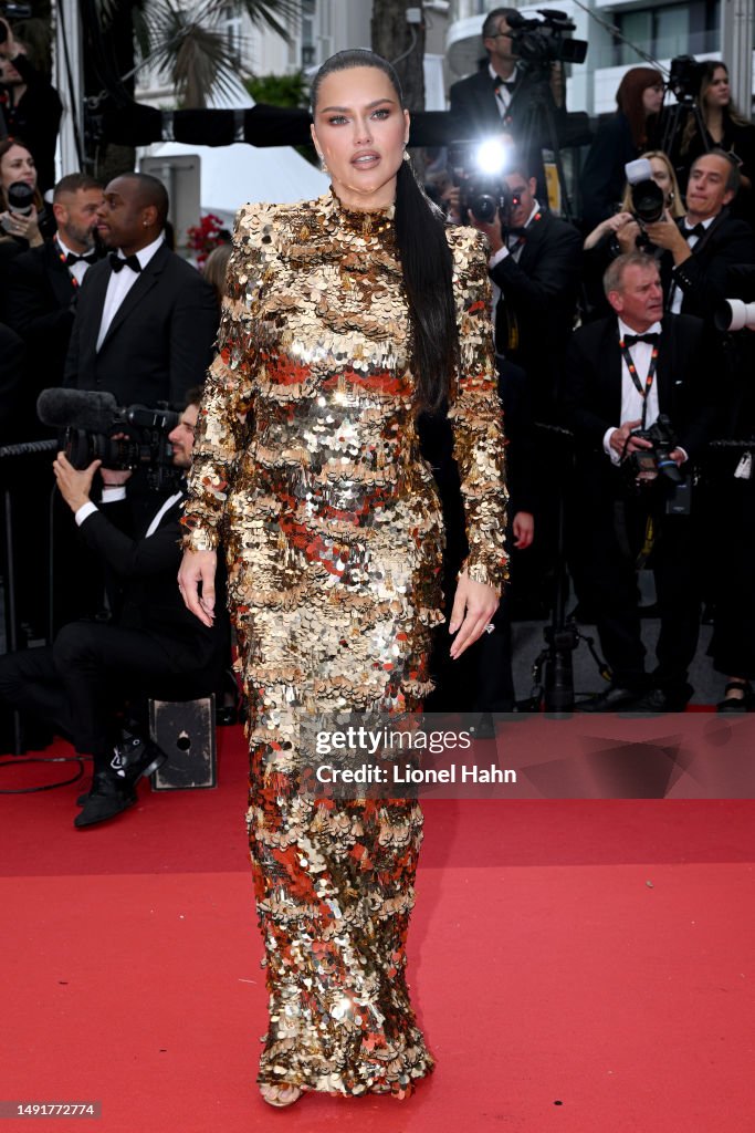 Adriana Lima attends the Adriana Lima attends the