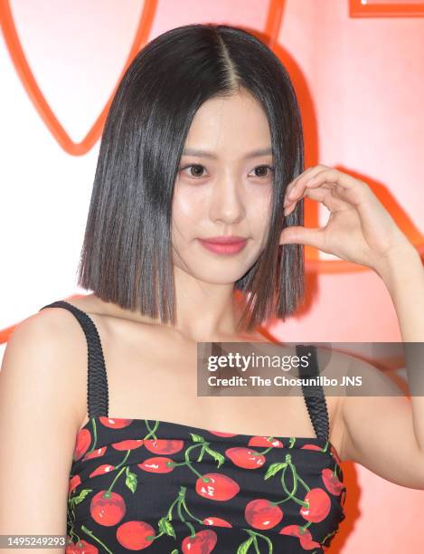 Go Min Si Photos And Premium High Res Pictures Getty Images