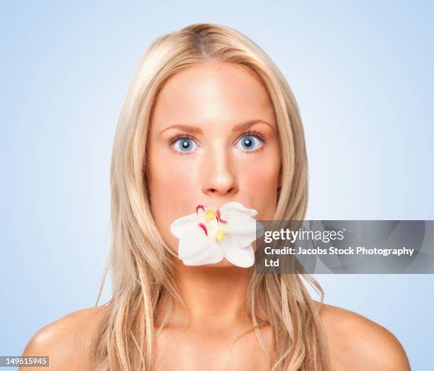 Blonde Facing Camera Surprised Photos And Premium High Res Pictures Getty Images