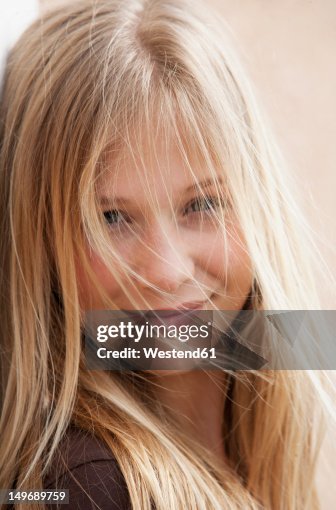 Austria Teenage Girl Smiling Portrait Foto De Stock Getty Images
