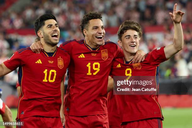 Rodrigo Moreno Photos And Premium High Res Pictures Getty Images