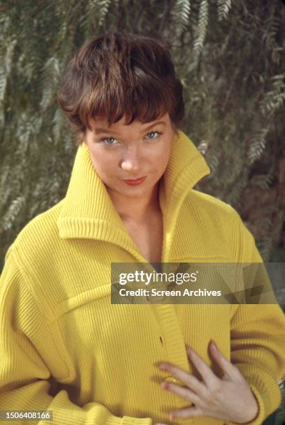 Shirley Maclaine Photos And Premium High Res Pictures Getty Images