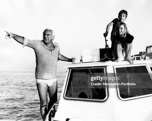 The Italian actor, scriptwriter and director Adolfo Celi showing ... The Italian actor, scriptwriter and director Adolfo Celi showing ...