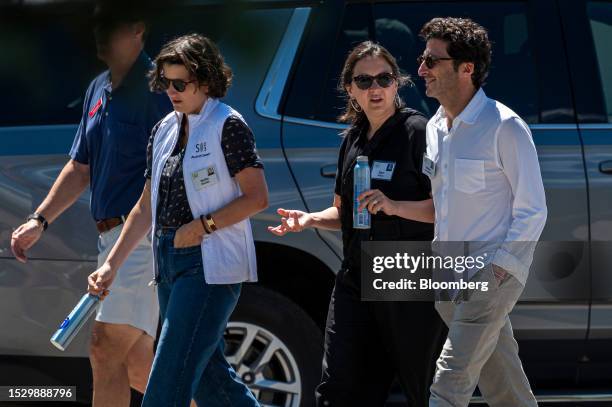 Bari Weiss Photos and Premium High Res Pictures - Getty Images Bari Weiss Photos and Premium High Res Pictures - Getty Images