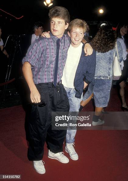 Actor Sean Astin And Brother Actor Mackenzie Astin Attend The Like Nieuwsfotos Getty Images