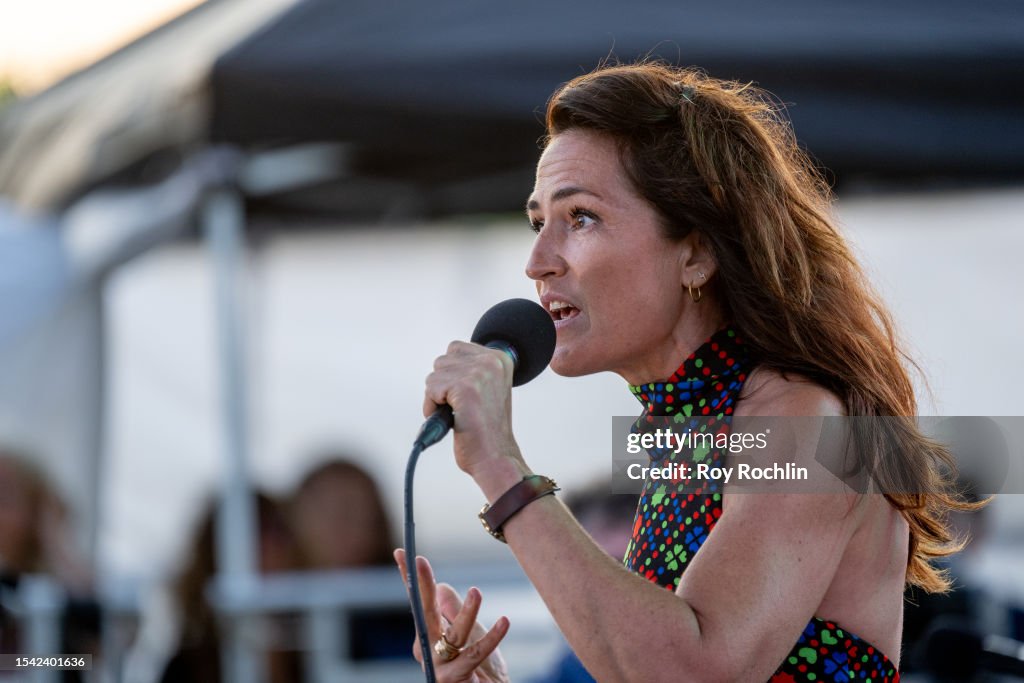Joan Wasser Performs During Rufus Wainwright 50th Birthday News