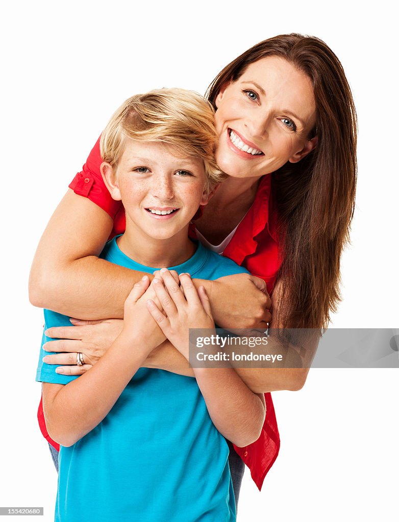 Mère Embrassant Son Fils De Derrièreisolé Photo Getty Images
