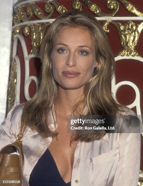 Victorias Secret 1995 Photos And Premium High Res Pictures Getty Images