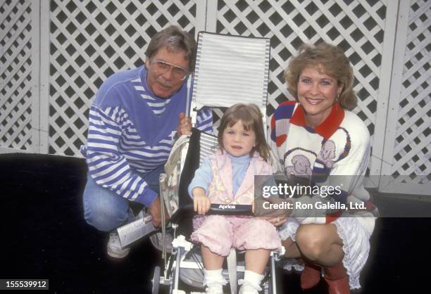 Dee Wallace Stone Photos Photos And Premium High Res Pictures Getty Images