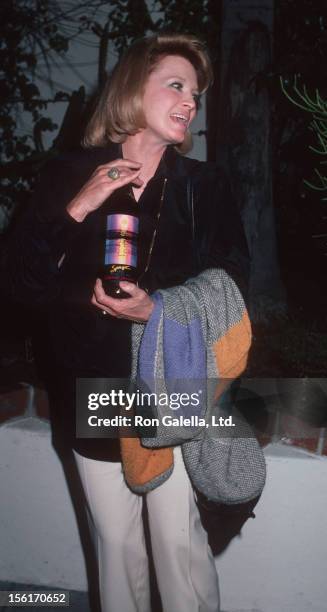 Angie Dickinson Sighting Photos Et Images De Collection Getty Images