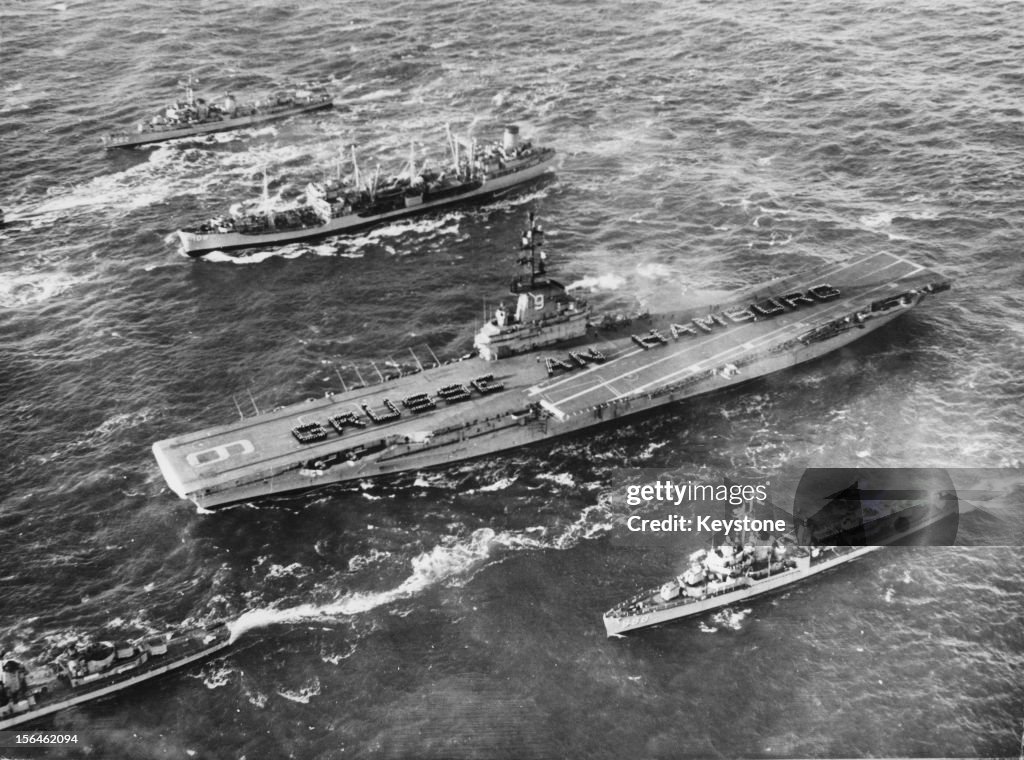 The Crew Of American Navy Aircraft Carrier Uss Essex Organised To News Photo Getty Images