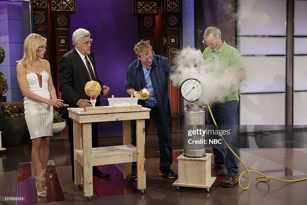 Actress Julie Bowen Host Jay Leno And Rocket City Rednecks Travis News Photo Getty Images