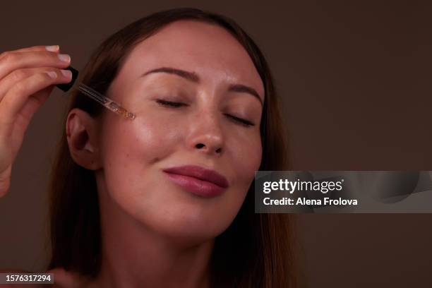 Woman Sunburn Face Photos And Premium High Res Pictures Getty Images