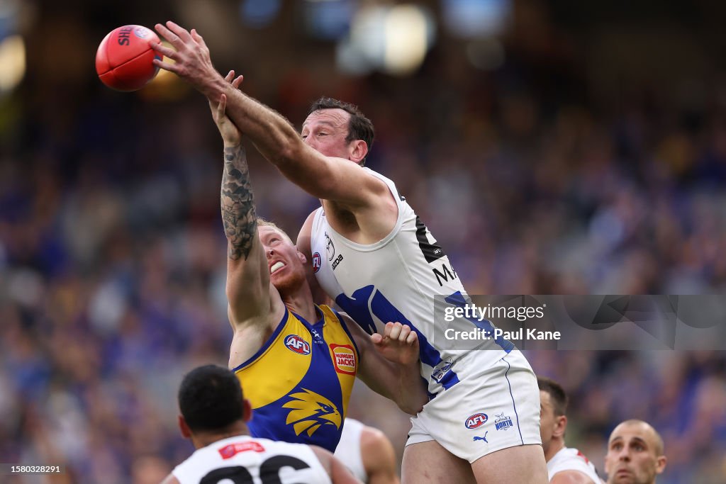 Bailey J Williams Of The Eagles And Todd Goldstein Of The Kangaroos