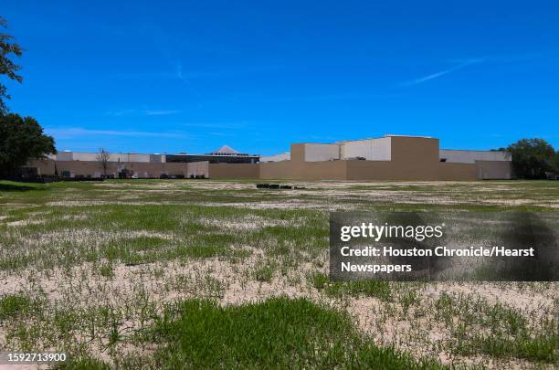 San Jacinto Mall Photos and Premium High Res Pictures - Getty Images San Jacinto Mall Photos and Premium High Res Pictures - Getty Images