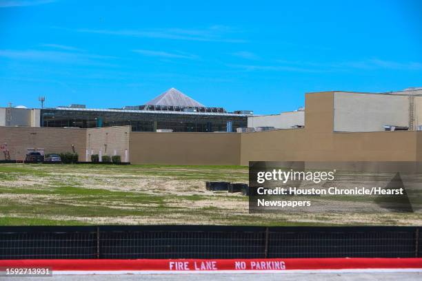 San Jacinto Mall Photos and Premium High Res Pictures - Getty Images San Jacinto Mall Photos and Premium High Res Pictures - Getty Images