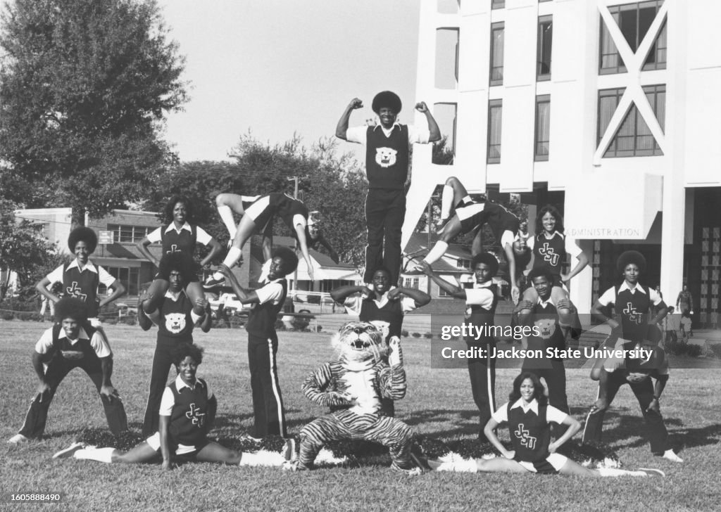 Jackson State University Cheerleaders And Tumblers Posing For News Photo Getty Images